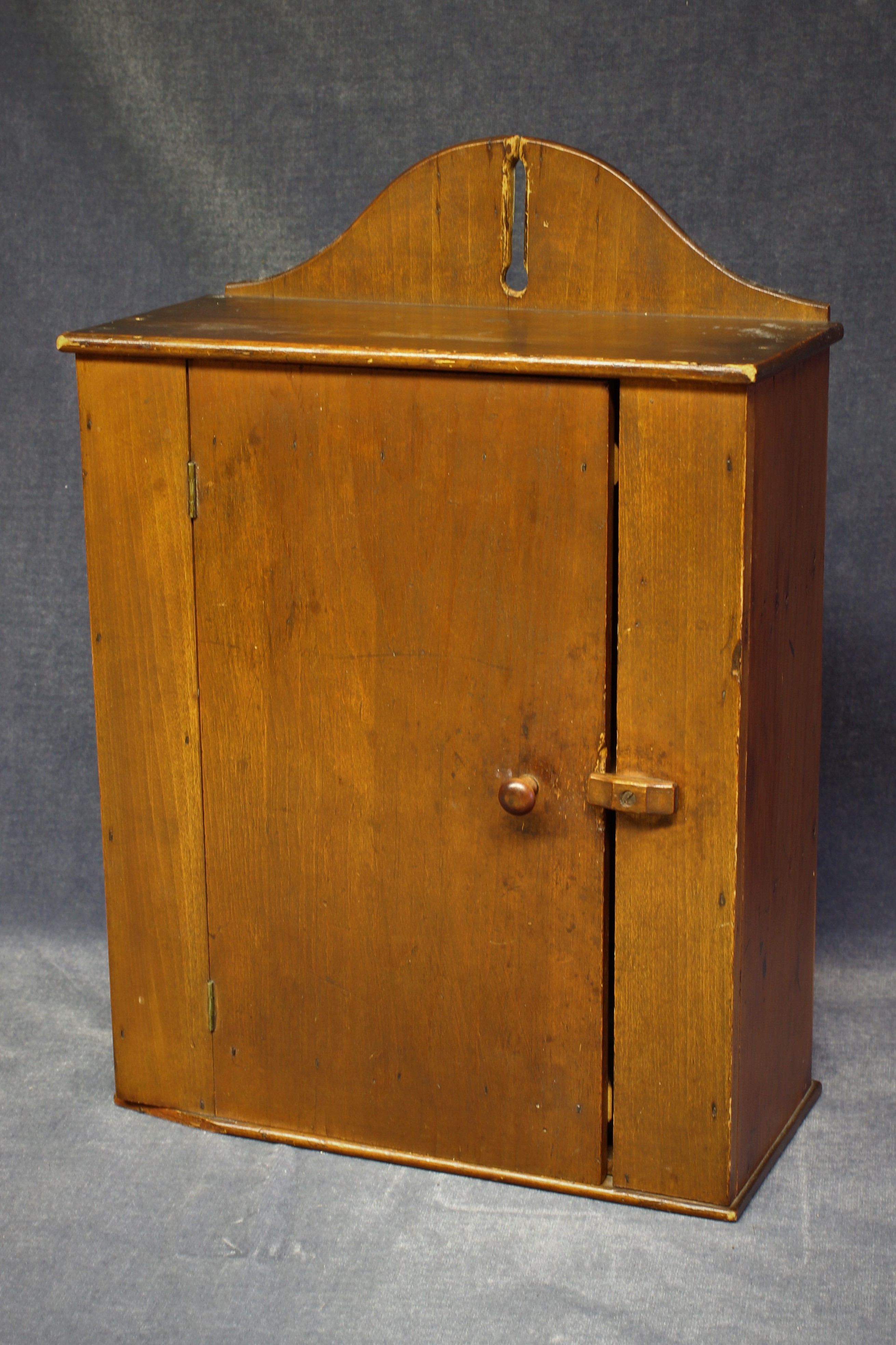 Shaker Hanging Cabinet, photos & plans – Eclectic Mechanicals